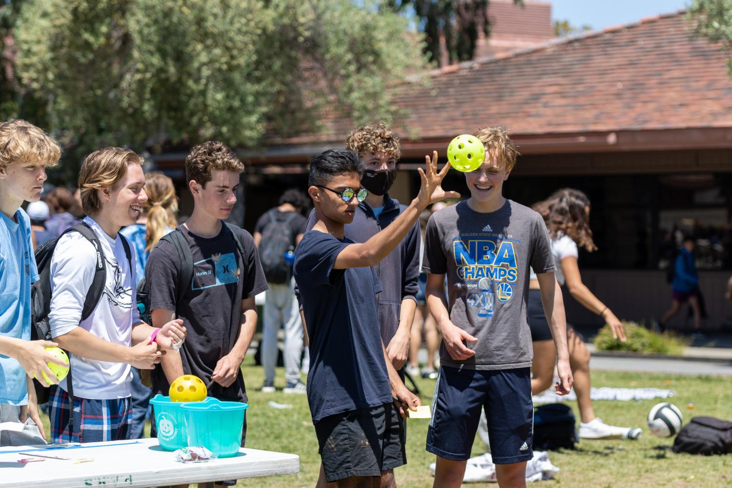 Students enjoy Field Day games and food – The Paly Voice