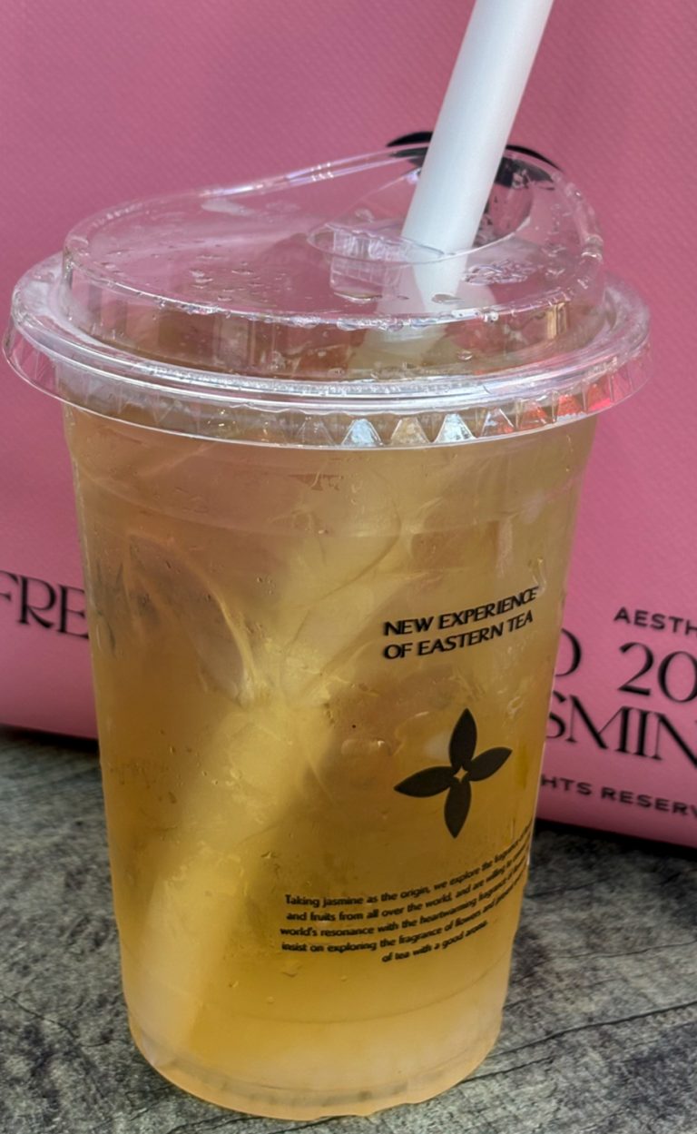 Review: A blooming start for Molly Tea – The Paly Voice